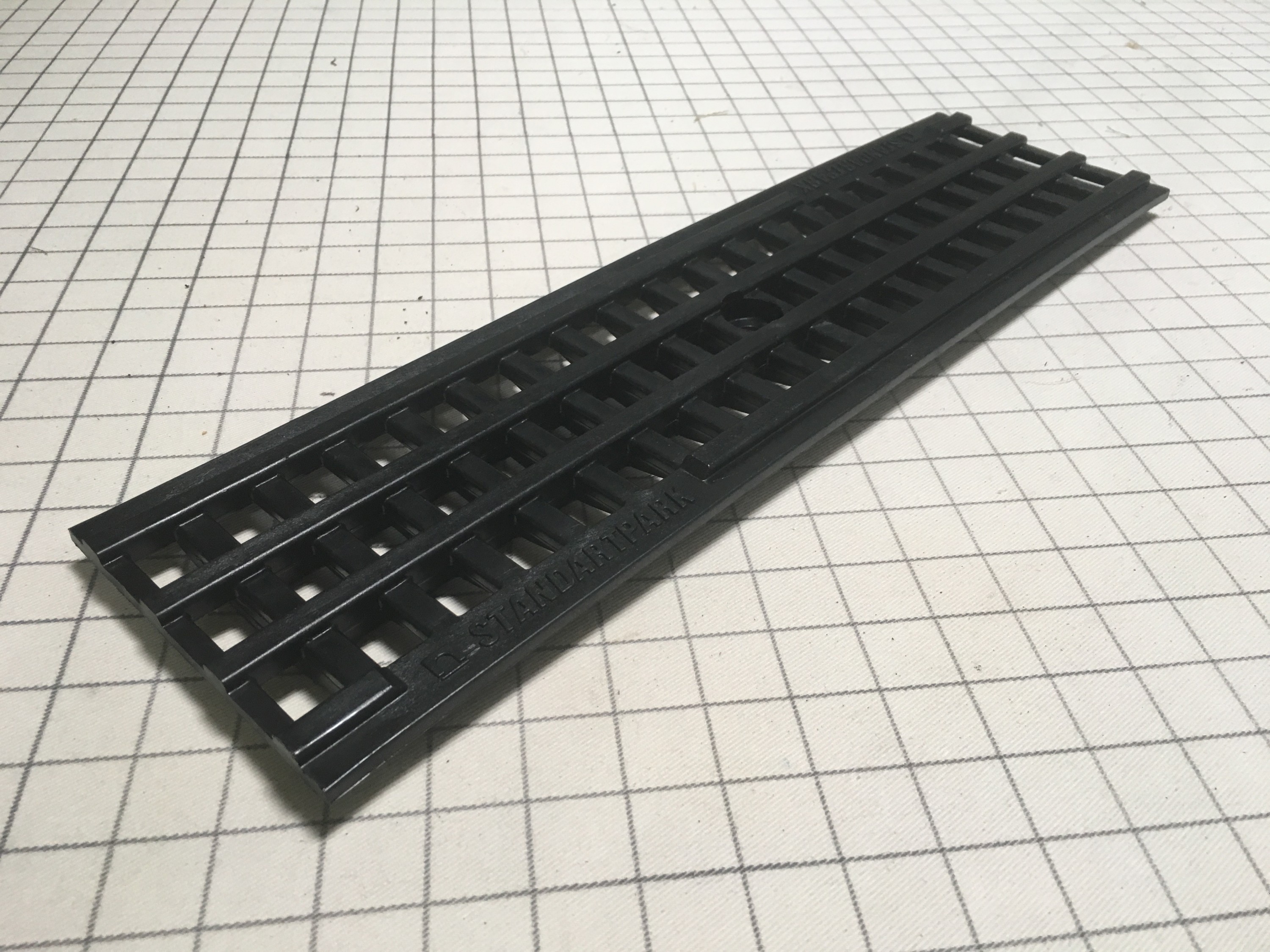 4" Plastic Grating – Standartpark